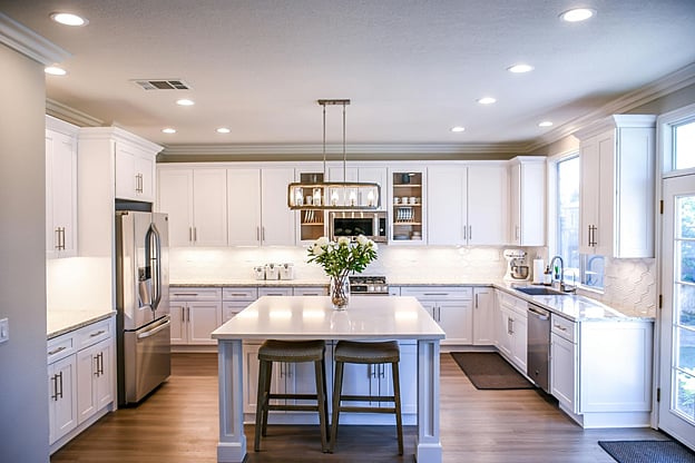 Transform Your Kitchen: Style Tips for Real Life and Elegance