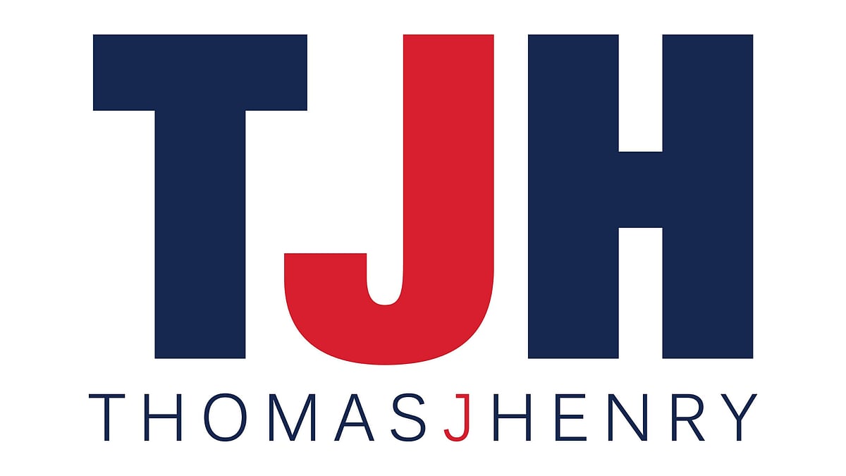 Thomas J. Henry Energizes Dallas Fan Festival with Philanthropy