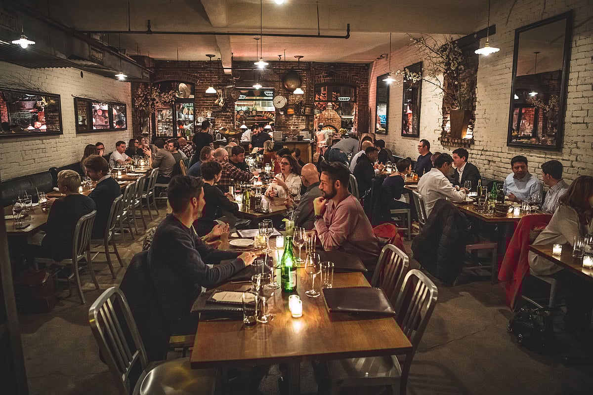NYC Holiday Dining: Luxe Guide to 2025's Best Seasonal Feasts