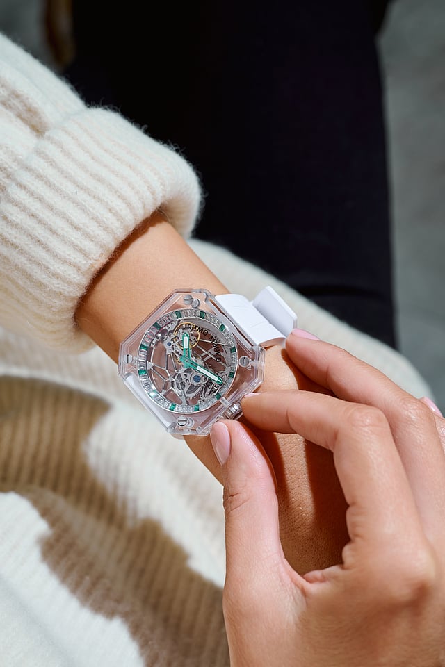 Ritmo Mundo Unveils Pegasus Collection: Innovative Transparent Glass ...