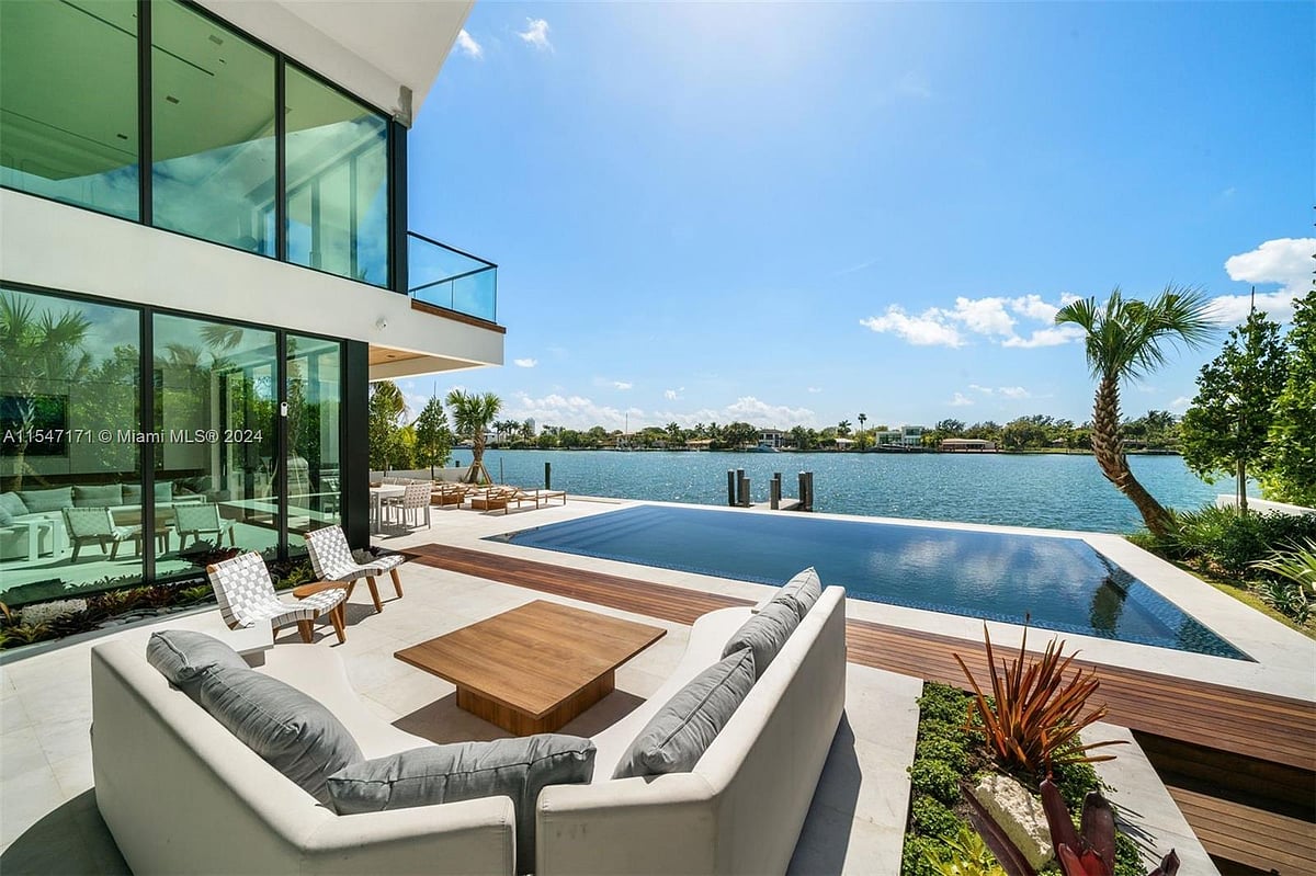 Exclusive $15M Waterfront Luxury Home | Miami Beach Biscayne Point