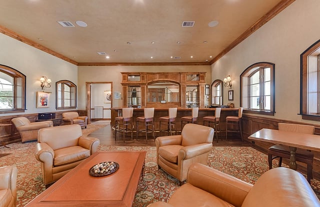 Drake Buys Luxurious $15 Million Texas Ranch