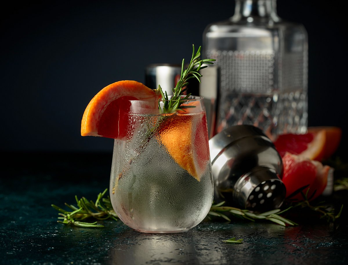 Gin Bars: The Luxurious Rise of Spirit-Specific Drinking
