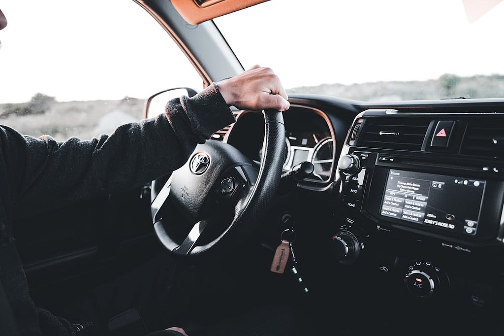 Effective Tips to Stay Alert During Long Drives