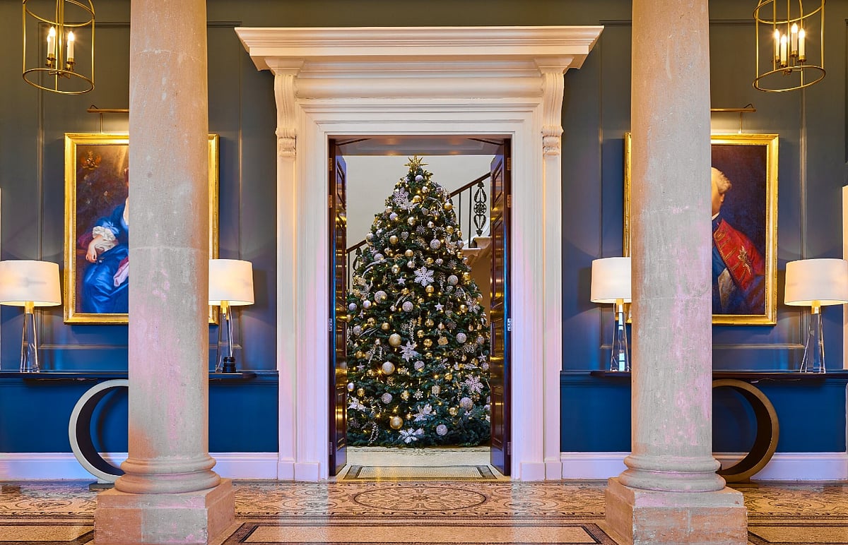 Experience Yuletide Bliss at The Langley: A Festive Holiday Retreat