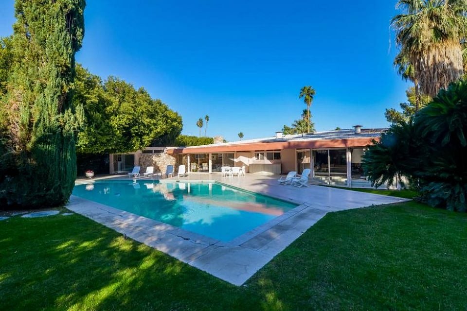 Elvis Presley's Iconic Honeymoon House Listed for $9.275 Million