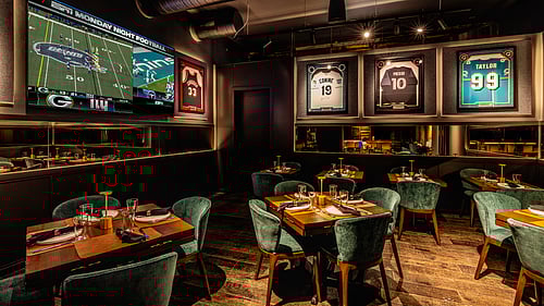 D’s Sports Bar Elevates Game-Day Dining in Fort Lauderdale