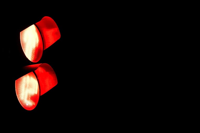 Understanding the Causes Behind Red and Yellow Light Accidents