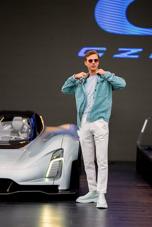 Lukas Czinger: Reinventing Hypercars with AI, 3D Printing & Innovation