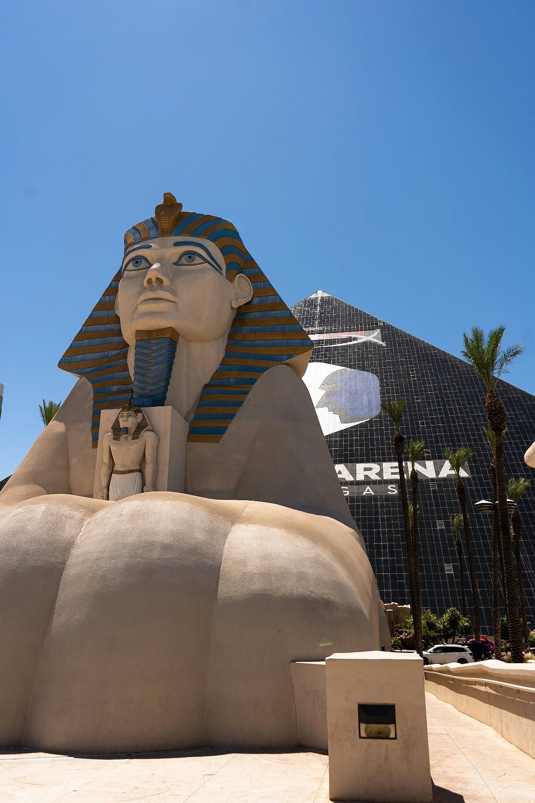 Haunted Luxor Casino: Uncovering Paranormal Mysteries and Tragic Events
