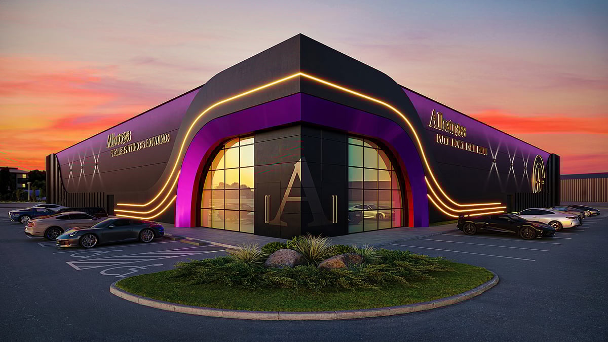 Albatross Debut: World's Largest Indoor Mini Putting Hits Edison, NJ