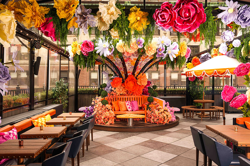 Magic Hour Rooftop: NYC's Dreamlike Garden Experience Unveiled
