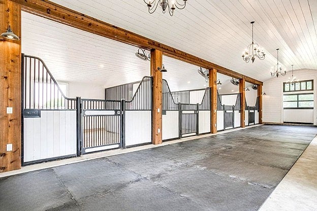 Luxury Equestrian Design: The Art of Handcrafted Stables
