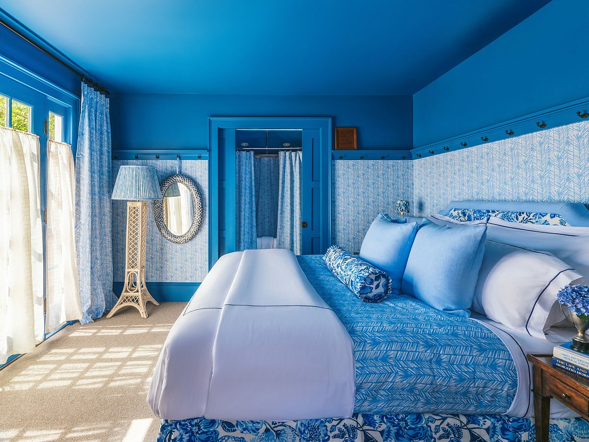 Design Collaboration: Lilly Pulitzer & Kramer Revamp Nantucket Cottages