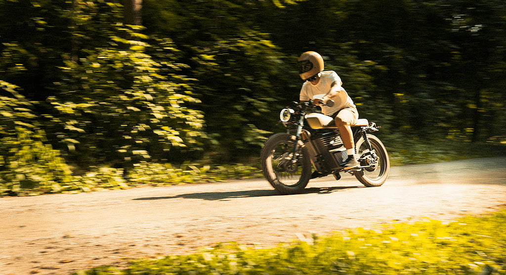 Rediscover Riding: Beachman '64 E-Bike Revives Open Road Spirit