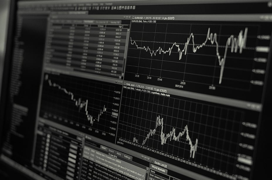 Investment Strategy: Maximize Returns by Minimizing Charges