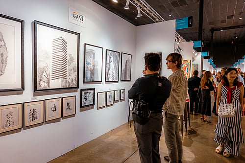 Art Extravaganza: Spectrum & Red Dot Miami Shape Contemporary Art's Future