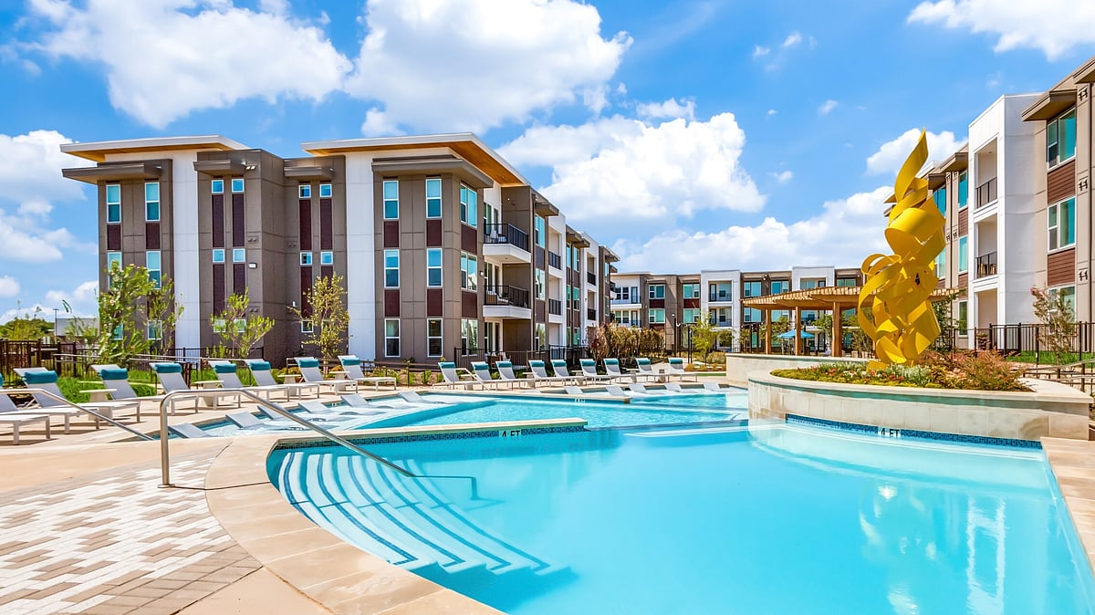 Ashcroft Capital Acquires Luxury Birchstone Cedar Ridge in Dallas