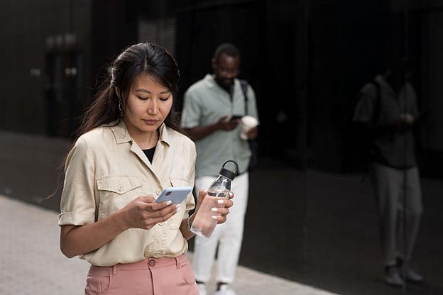 Bridging the Digital Divide: Lifeline Programs Enhance Connectivity