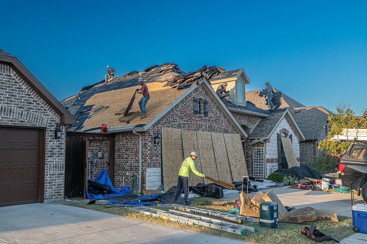 Wisconsin Roof Replacement Costs: A Homeowner's Guide