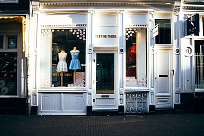 Affordable Outdoor Advertising Ideas for Small Businesses