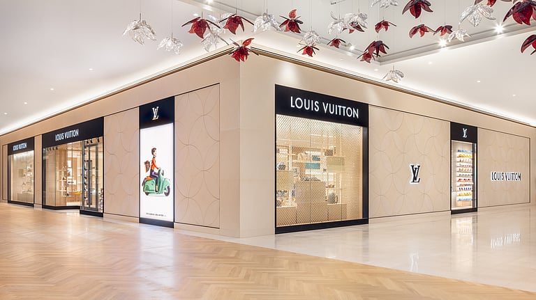 Louis Vuitton Opens Vancouver Store at Oakridge Park