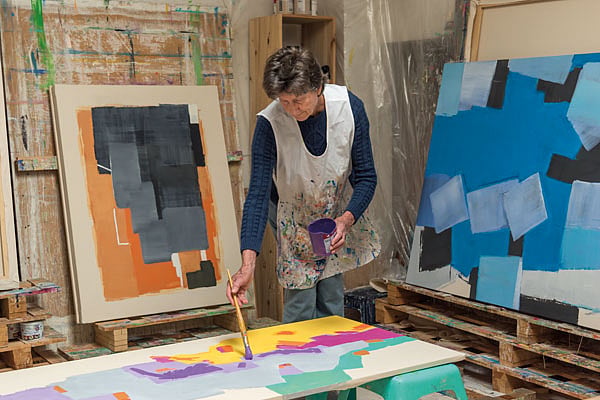 ANNABEL ANDREWS: Avant Garde Abstract Artist
