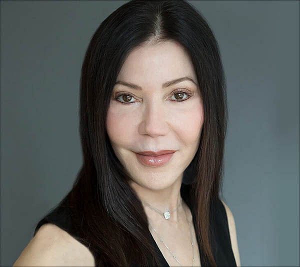 JANE SCHER – CELEBRITY AESTHETIC NURSE