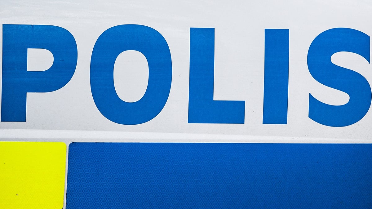 Äldre kvinna rånad i sitt hem