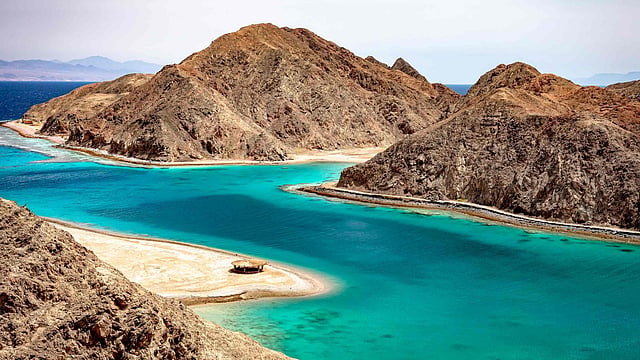 Top 5 Snorkelling Destinations in the World: Maldives, Raja Ampat ...