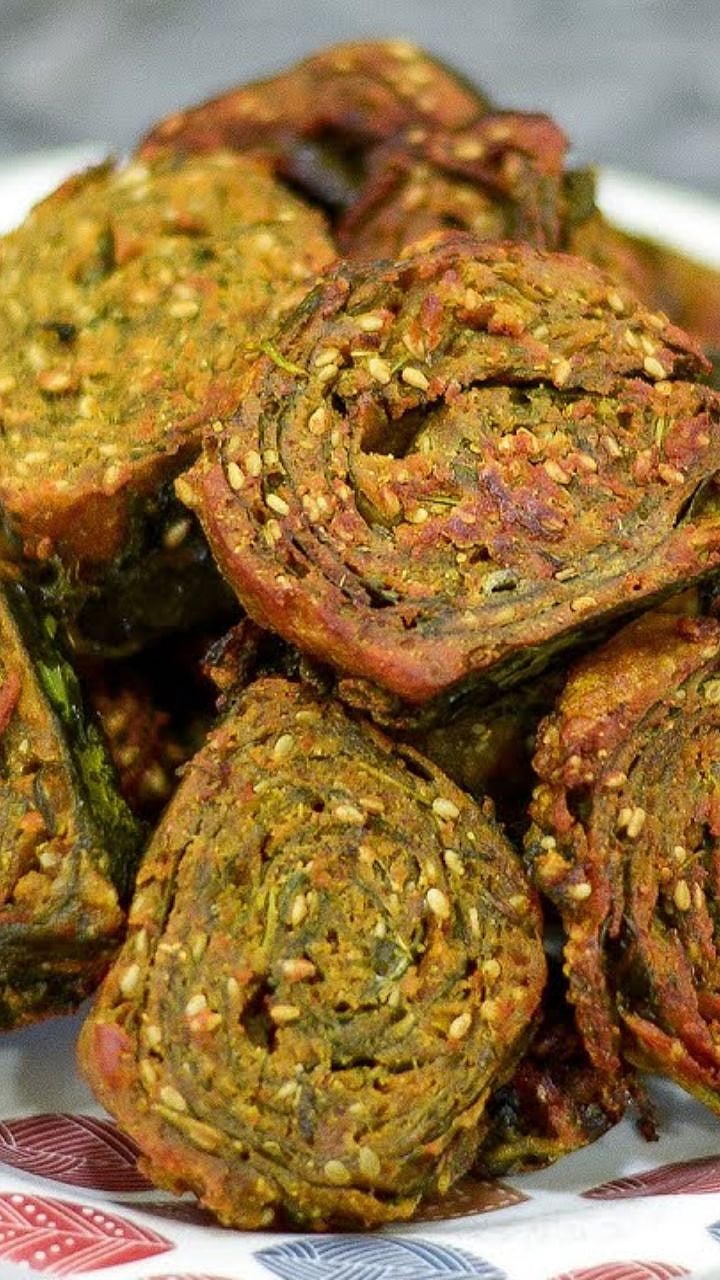 Alu Vadi Recipe: घरच्या घरी १० मिनिटांत बनवा खमंग, खुसखुशीत अन् चवदार ...