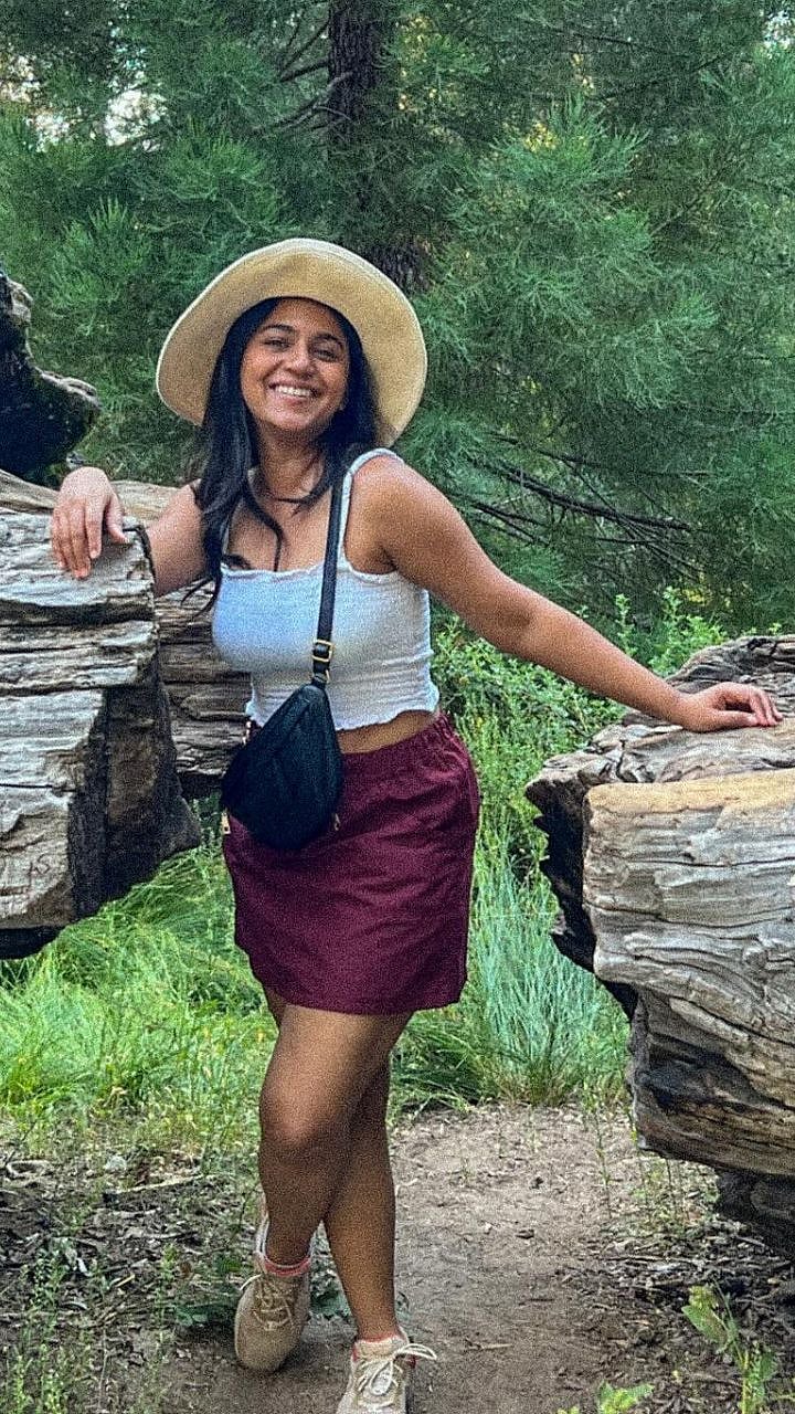 Mrunmayee Deshpande Trip: मृण्मयी देशपांडेची पतीसोबत परदेशवारी;PHOTO ...