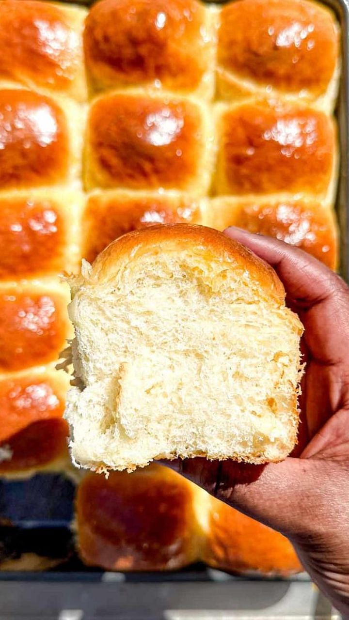 Pav Recipe : बेकरीसारखा मऊ-लुसलुशीत पाव घरी कसा बनवावा? 'ही' आहे एकदम ...