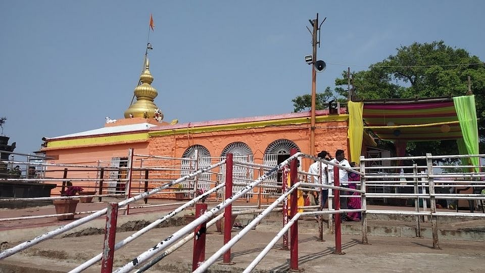 Mandhardevi Yatra 2024 I मांढरदेव गड... पशुहत्‍या, मद्य विक्री, अवैध ...