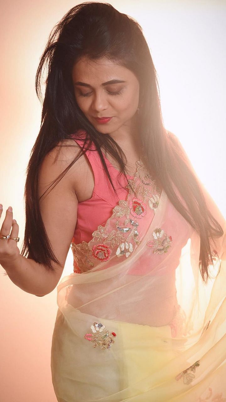 Prarthana Behere| सौंदर्याची परिसीमा पार केलीस तू ...