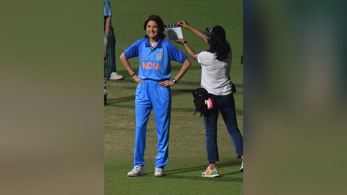 Anushka Sharma | अनुष्काचे चित्रपटसृष्टीत पदार्पण, आगामी चित्रपटातील ...