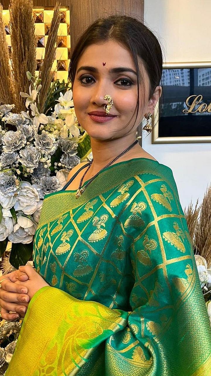 Dnyanada Ramtirthkar: असा नेसून शालू हिरवा; मराठमोळा साज पाहून चाहते बेभान