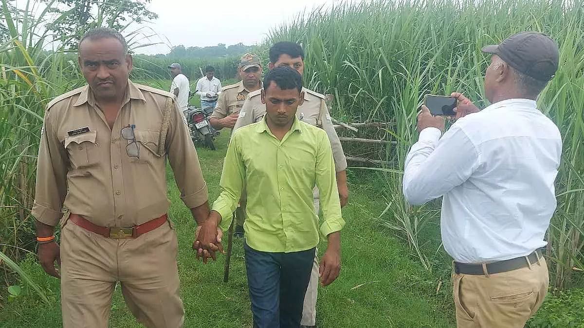 Uttar Pradesh Crime News: मुलीला प्रियकरासोबत आपत्तीजनक स्थितीत पाहून ...