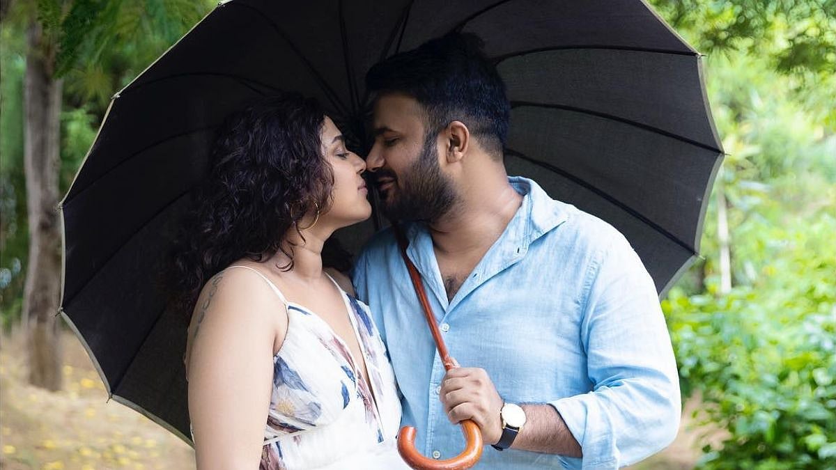 Swara Bhasker Maternity Shoot: स्वरा भास्करचं नॉनग्लॅमरस मॅटर्निटी शूट; पतीसोबत रोमँटिक फोटो ...