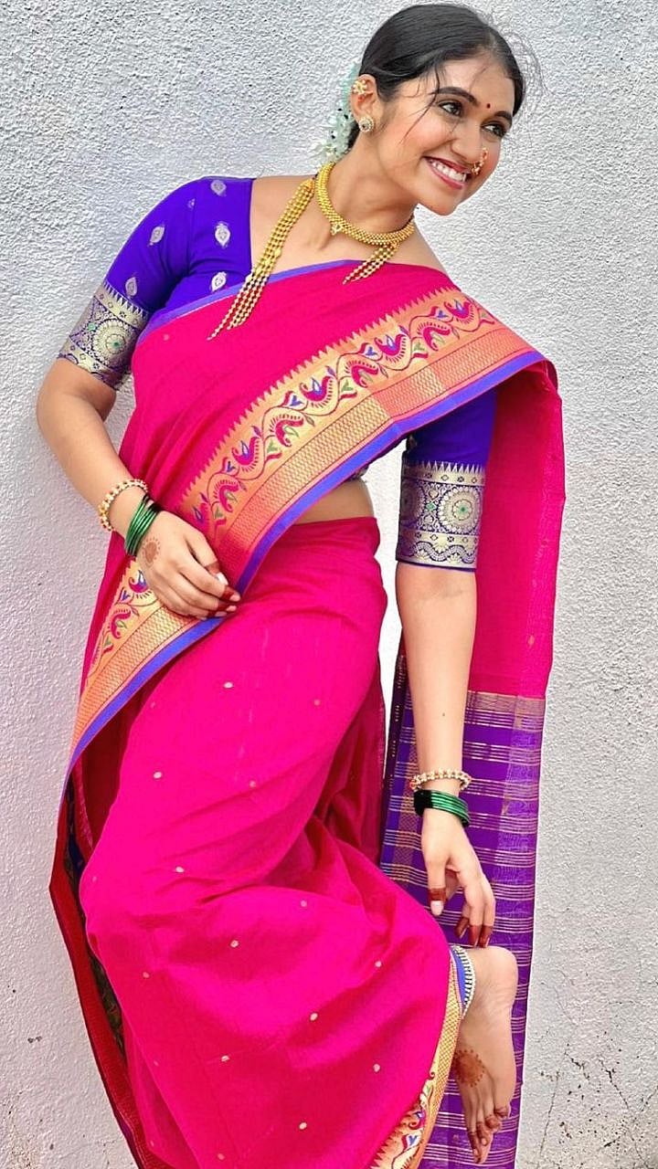Rinku Rajguru Saree Look Ganapati Festival 2023: गुलाबी साडी अन् केसात ...