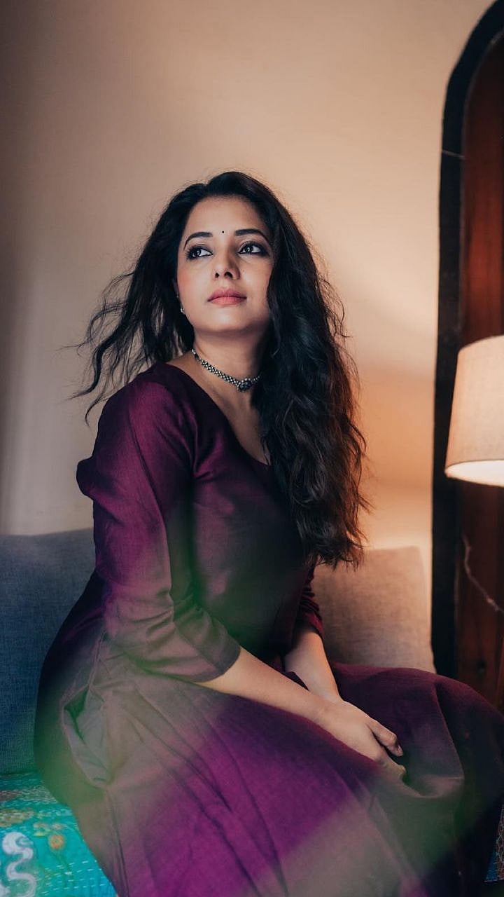 Sayali Sanjeev | 18व्या वर्षी सायलीने केला होता राजकीय पक्षात प्रवेश ...