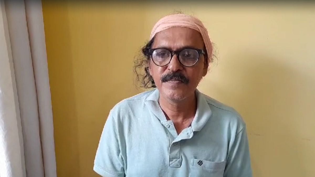 Heramb Kulkarni I चांगलं काम केल्याने तिघांनी मुख्याध्यापकांना लाेखंडी राॅडने मारले ...