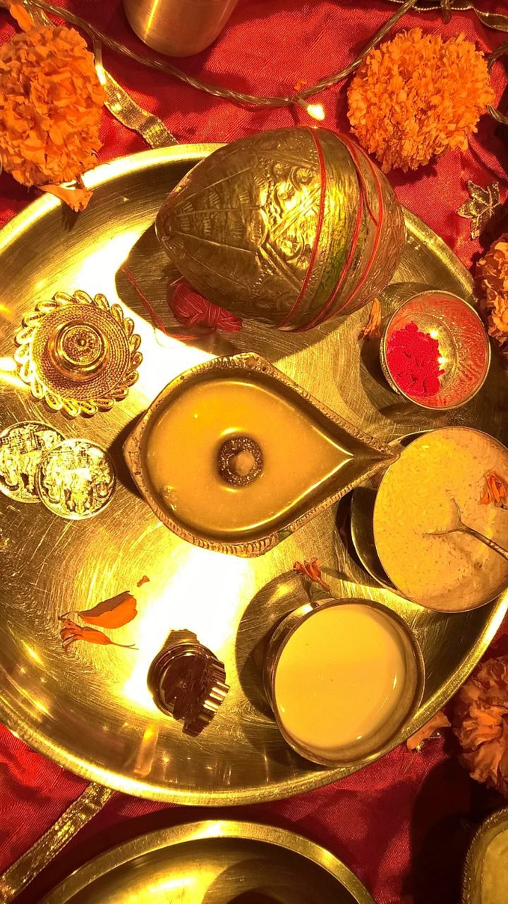 Astro Tips Dev Puja: देवपूजा करताना या महत्वाच्या गोष्टी लक्षात ठेवा