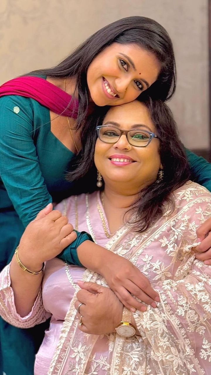 Rinku Rajguru म्हणतेय, सासू पाहिजेल तर अशी...