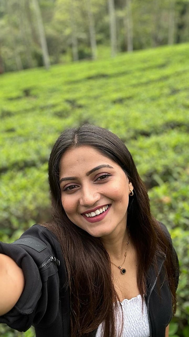 Namrata Pradhan | निसर्गाच्या सानिध्यात आनंद लुटतेय नम्रता, फोटो पाहाच ...