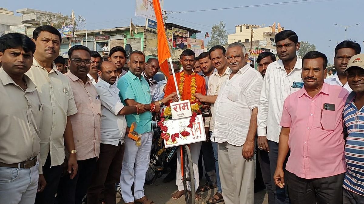 Washim News: तब्बल १ हजार ४१ किलोमीटरचा सायकल प्रवास; योग शिक्षक प्रभू ...