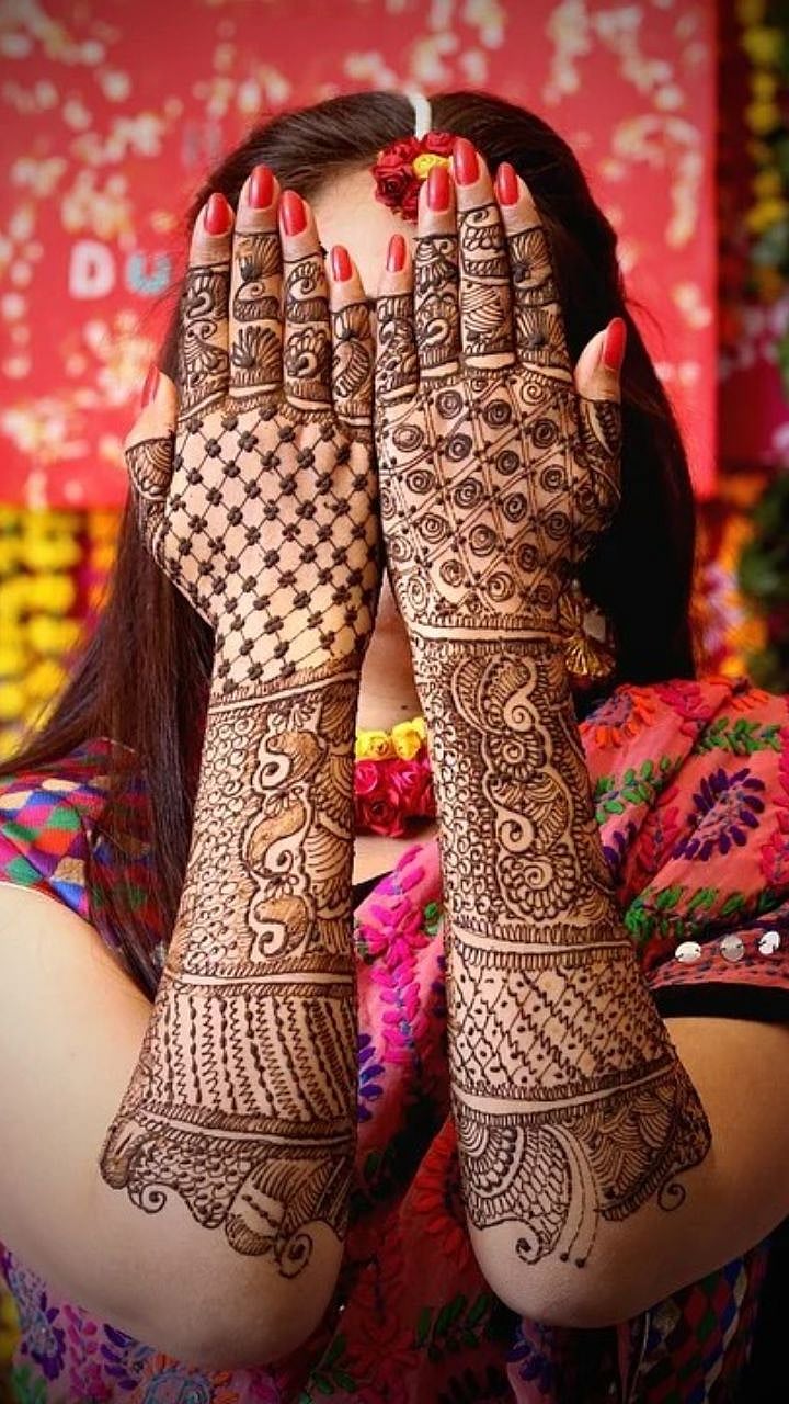 Bridal Mehndi Design: नव्या नवरीसाठी सुंदर मेहंदी डिझाईन | latest ...