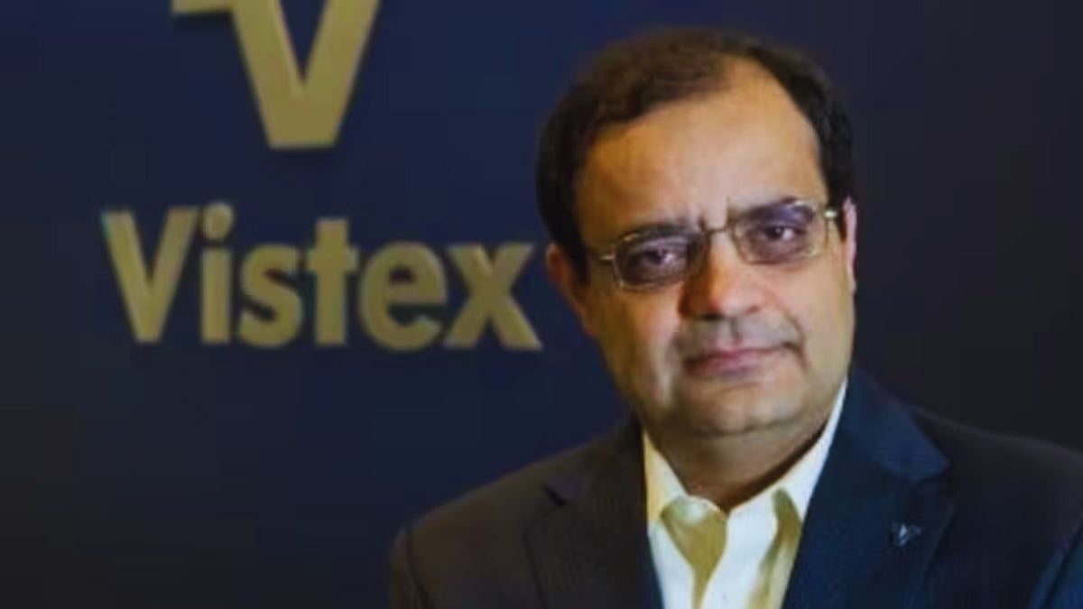 CEO Death: लोखंडी पिंजऱ्यातून स्टेजवर एन्ट्री घेताना सीईओचा मृत्यू ...