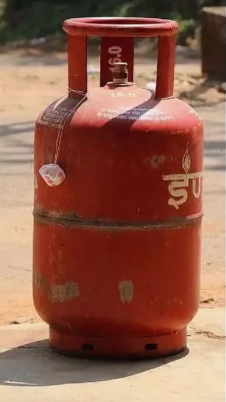 Gas Cylinder Blast: 'या' चुका केल्यास तुमच्या घरातील गॅस सिलिंडरचा होईल ...