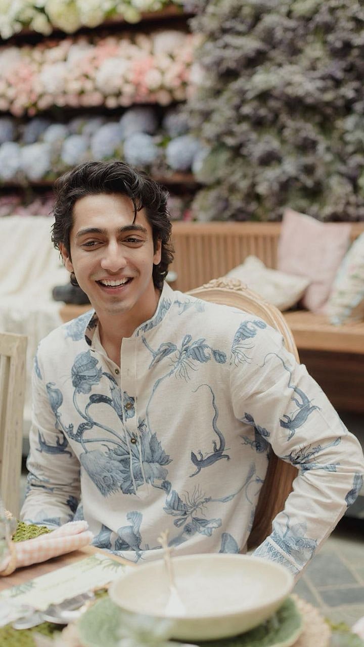 Who Is Ahaan Pandey: अनन्यानंतर चुलत भाऊ आहान पांडेची बॉलिवूडमध्ये ...